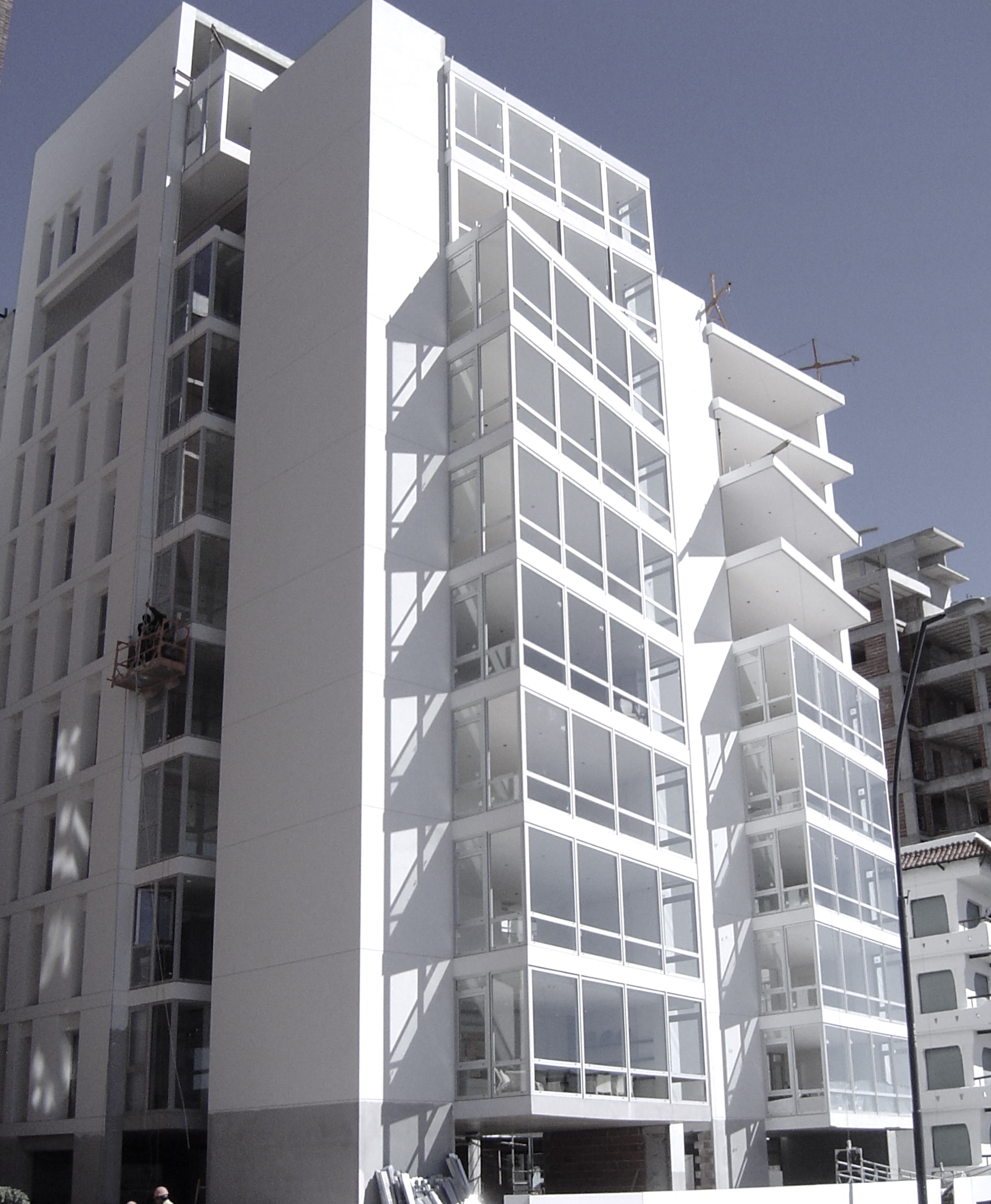 V8000 – Dobuti web